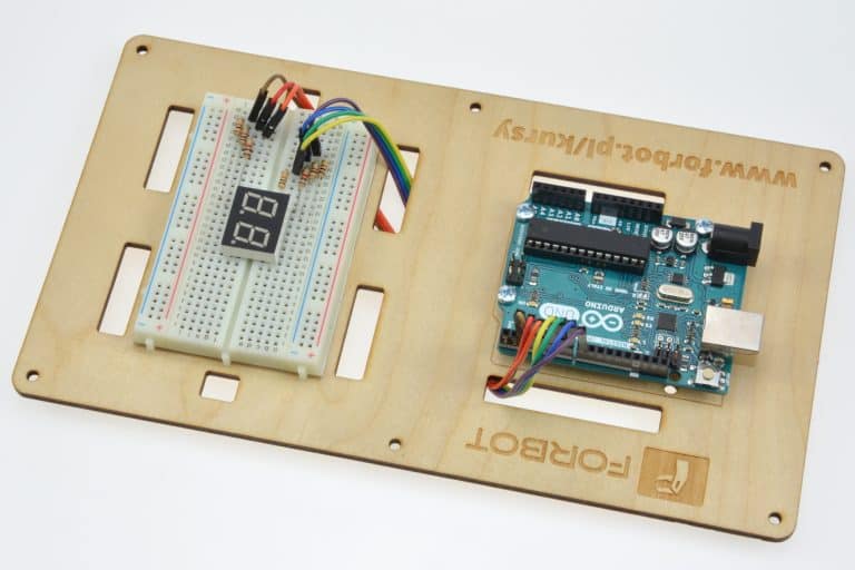Kurs Arduino II – wyświetlacze 7–segmentowe • FORBOT