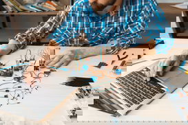 Kurs Qt – Czym jest Qt? Pierwsza aplikacja w praktyce • FORBOT